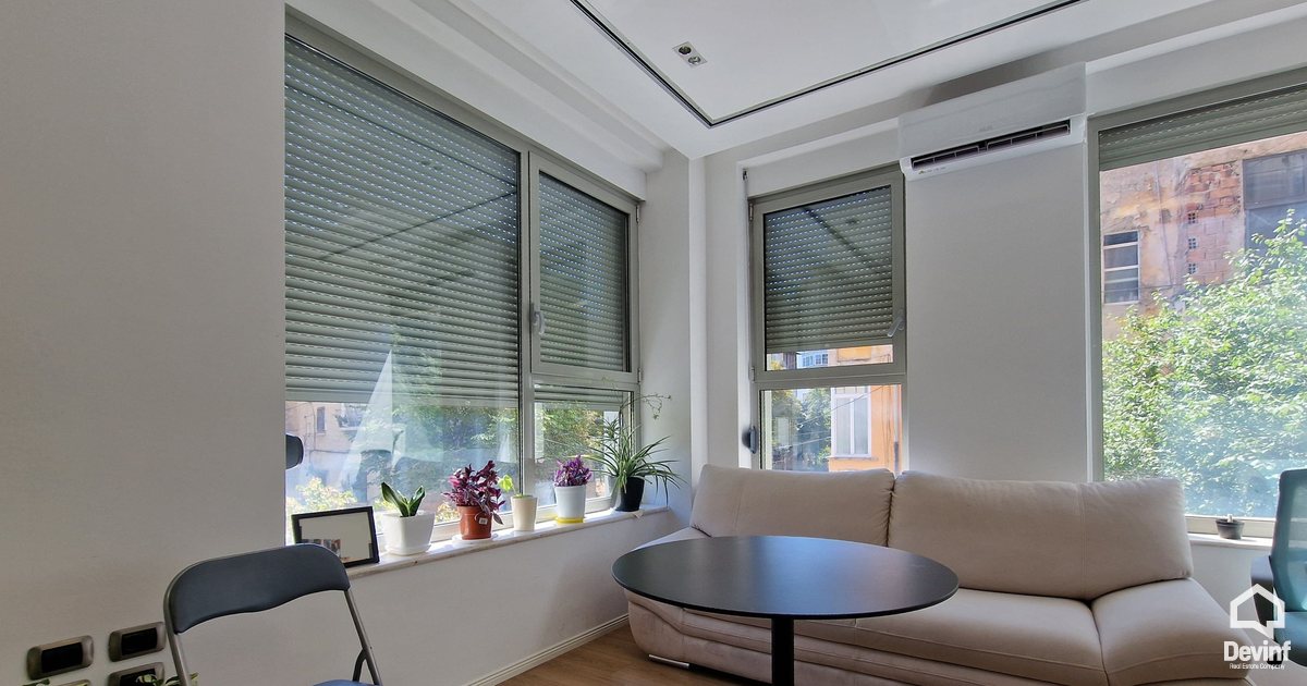 Tirane Shitje Zyre Rruga Perlat Rexhepi, mbrapa Hotel Xheko Imperial Zyre